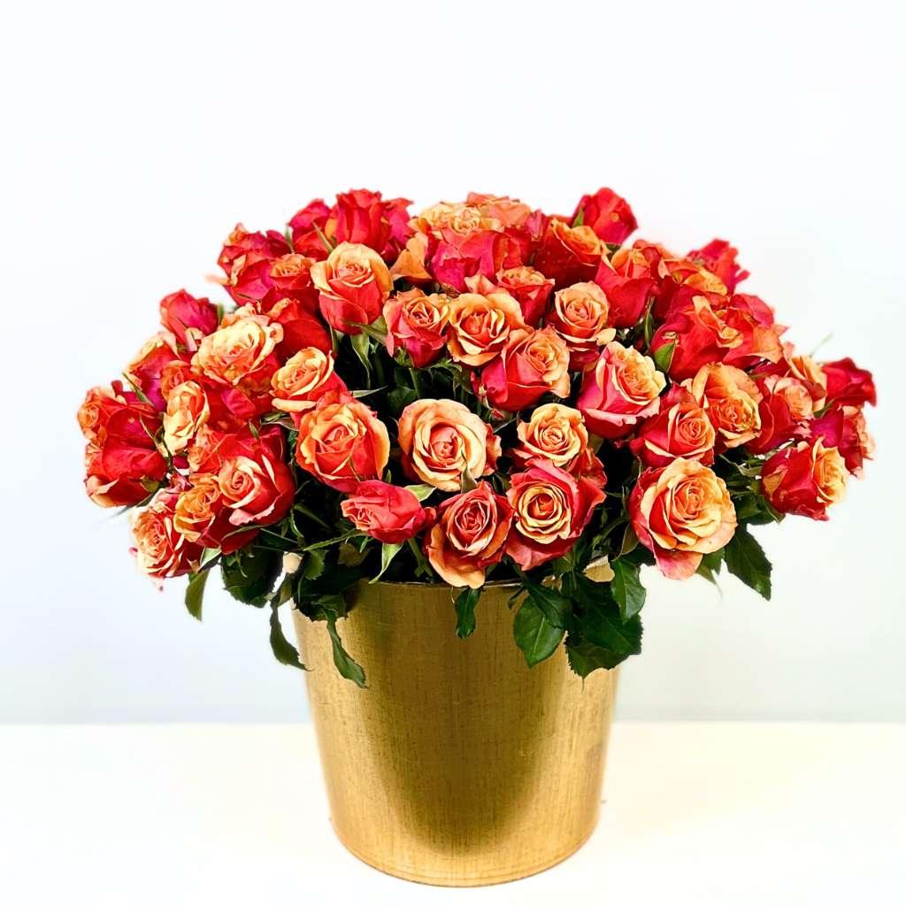 100 Cherry Roses in Gold | Exclusive Valentine’s Day Gift - Fabulous ...