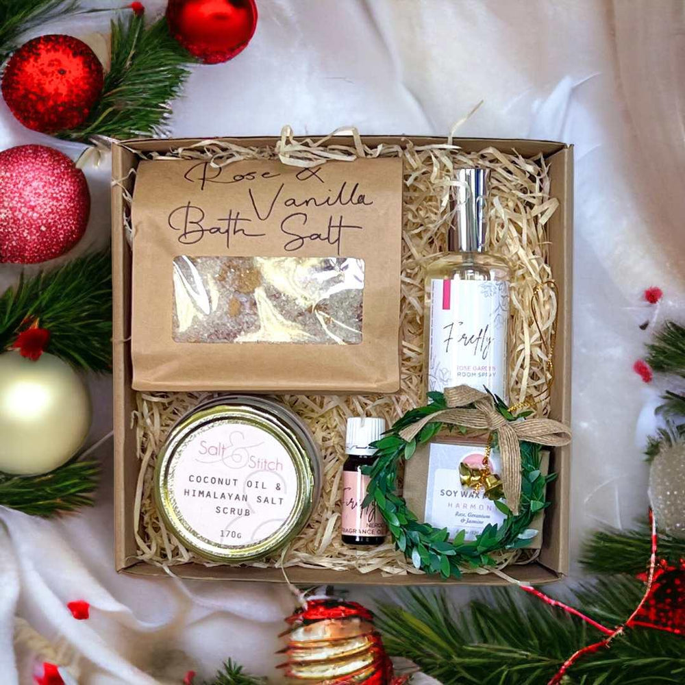 Christmas Gift Boxes | Festive Gifting | Fabulous Flowers