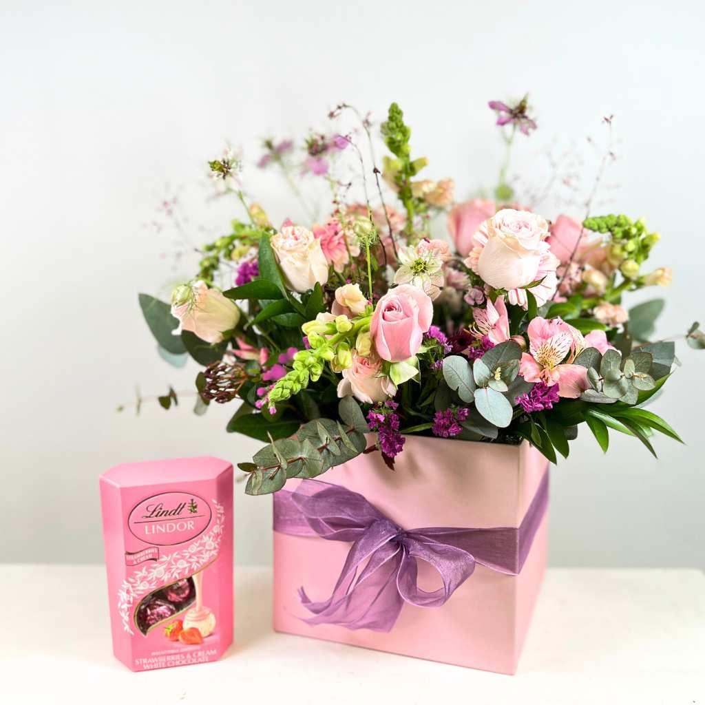 Sweet Pea Bloom Box | Fabulous Flowers & Gifts